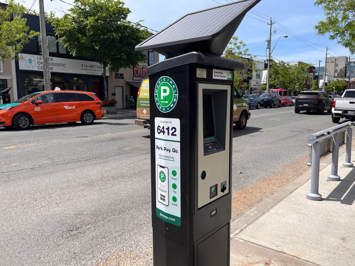new-green-p-meters-on-bayview-2.webp – The South Bayview Bulldog